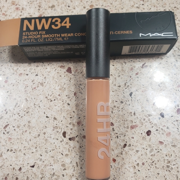 MAC Cosmetics | Makeup | New Mac Nw 34 Studio Fix 24 Hr Smooth Wear ...